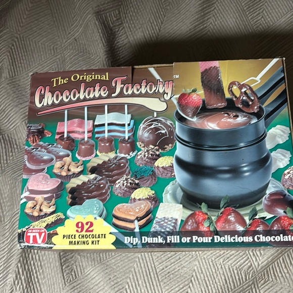 Kitchen | Nib Chocolate Factory | Poshmark